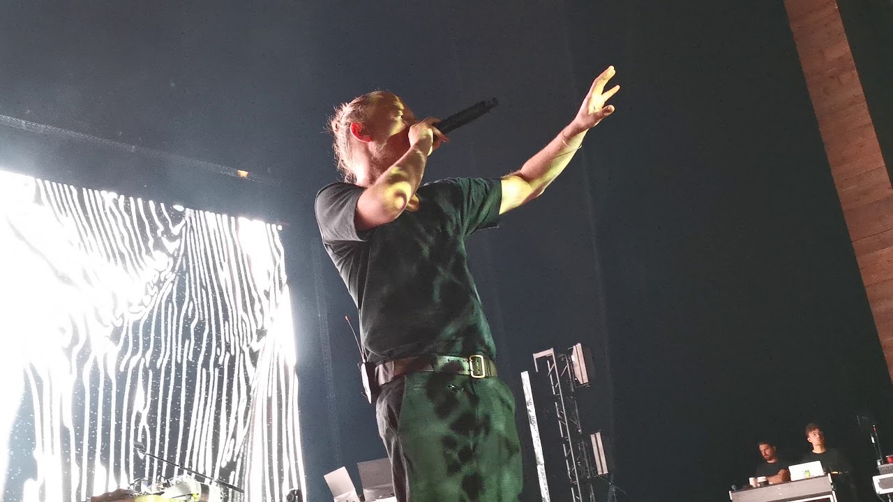 Thom Yorke - Two Feet Off The Ground - Las Vegas 2019 - YouTube
