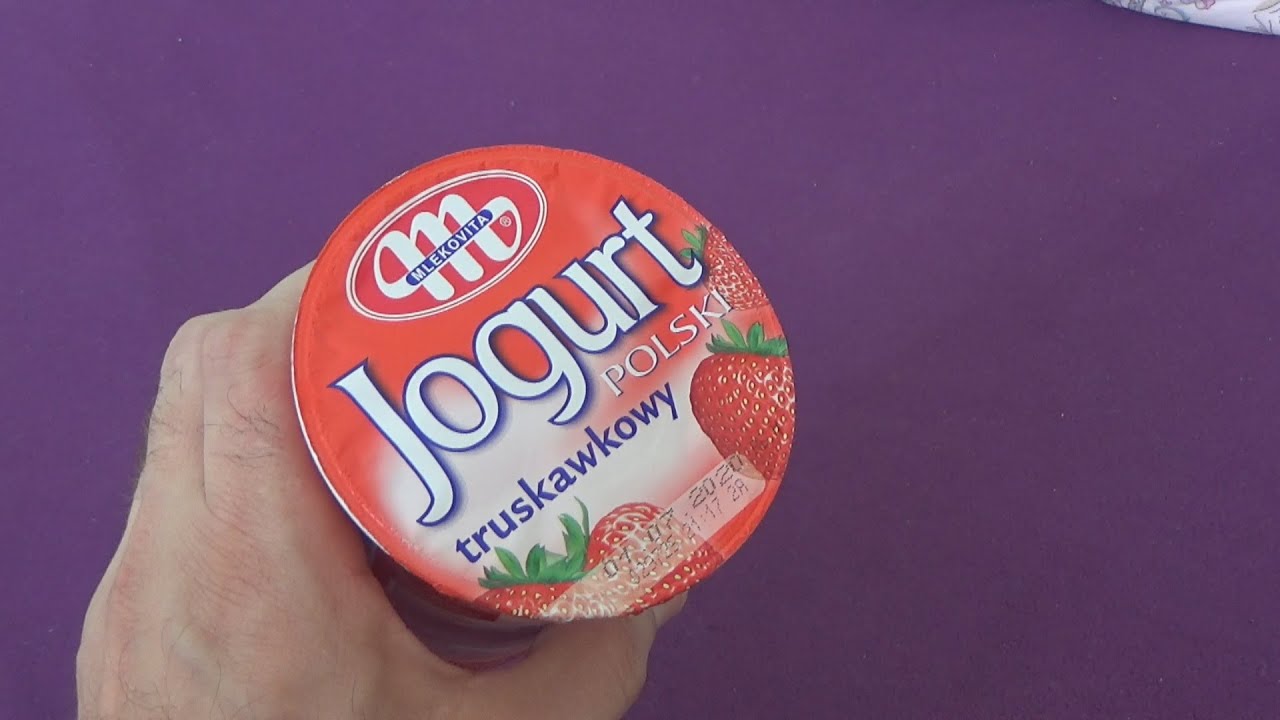 Unboxing and test of Mlekovita Polski Yogurt Strawberry - YouTube