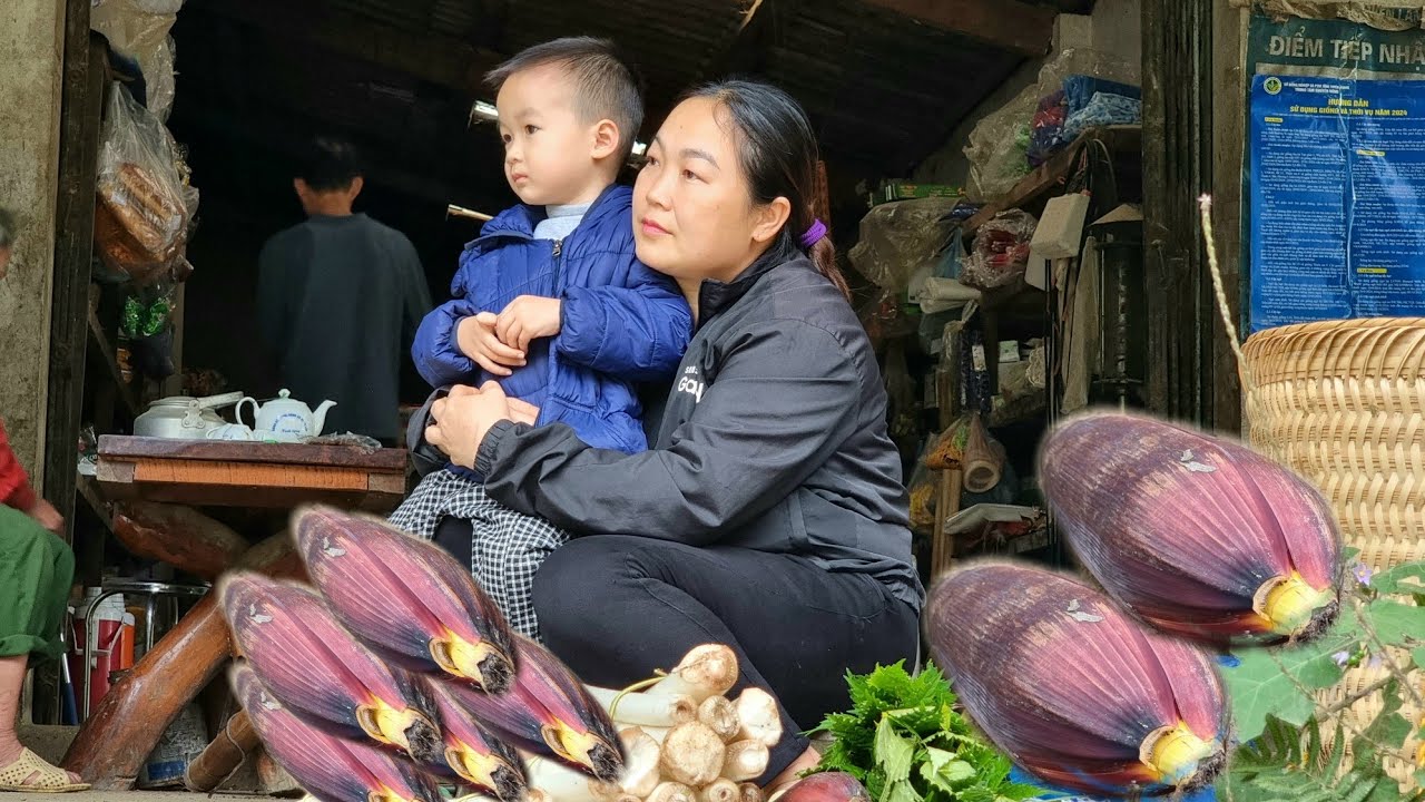 Single mother 37 years old - Harvests Banana flowers and Banana tree ...