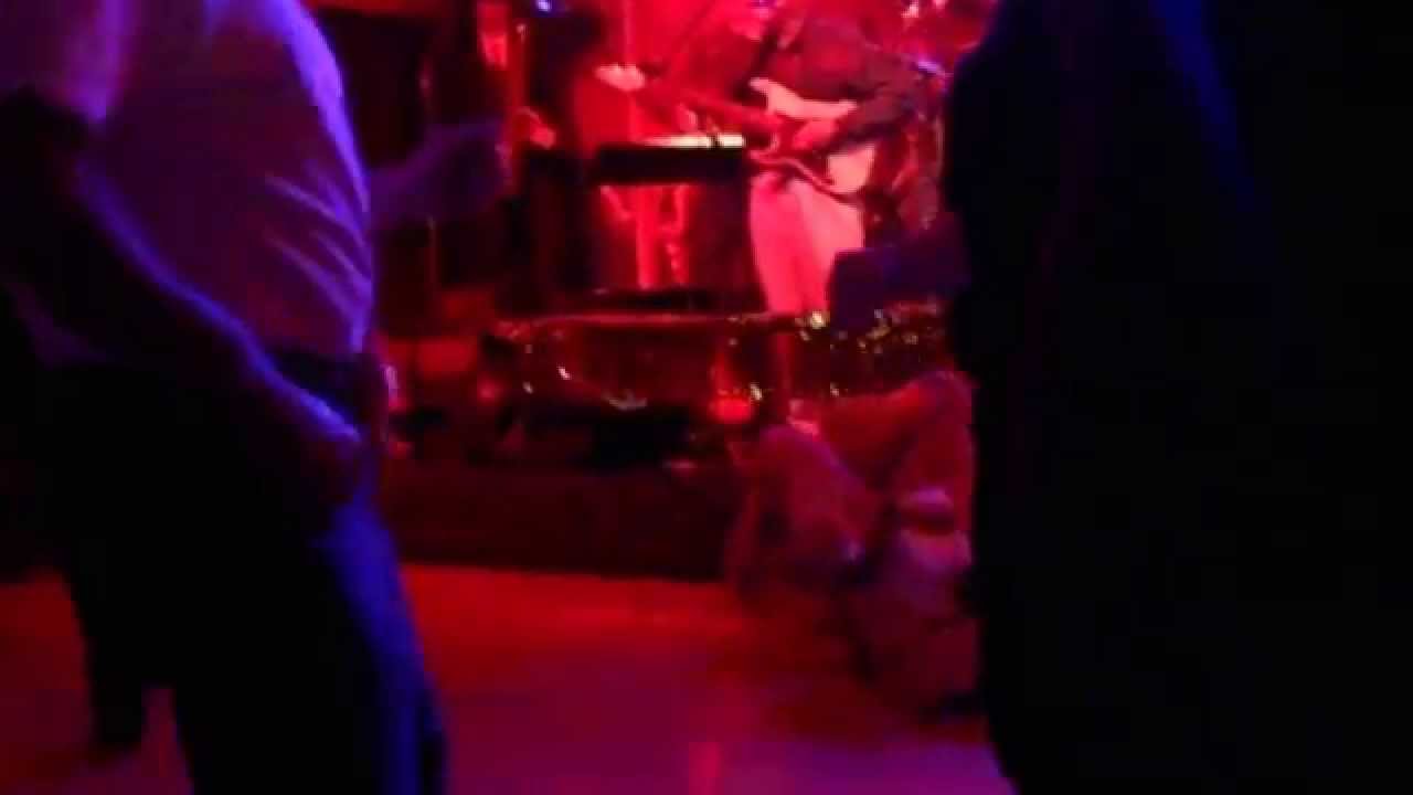 Weird Guy Dancing on Drugs...Super Funny!!!!! - YouTube