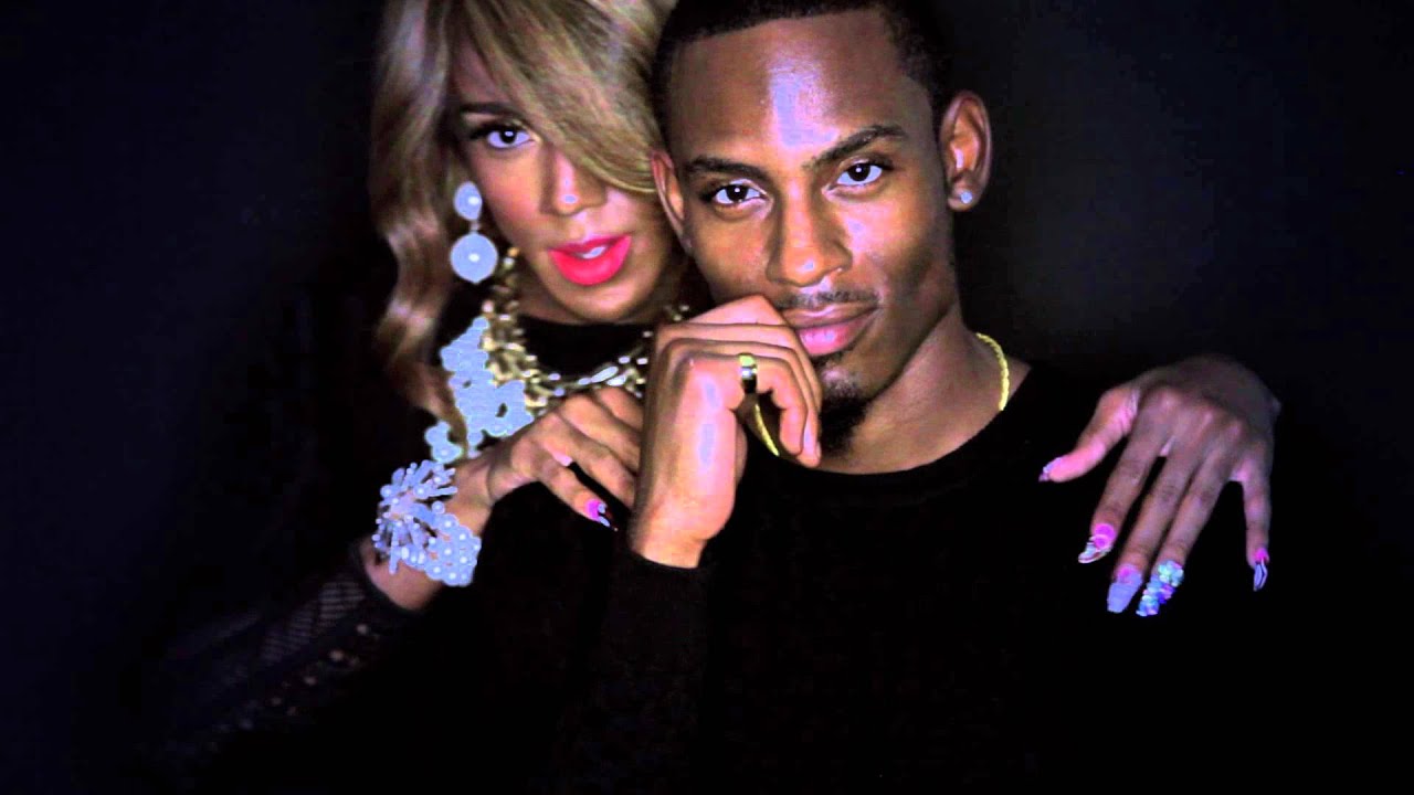 Triangle the Web-Series Through the rabbit hole Winston and Kiko - YouTube