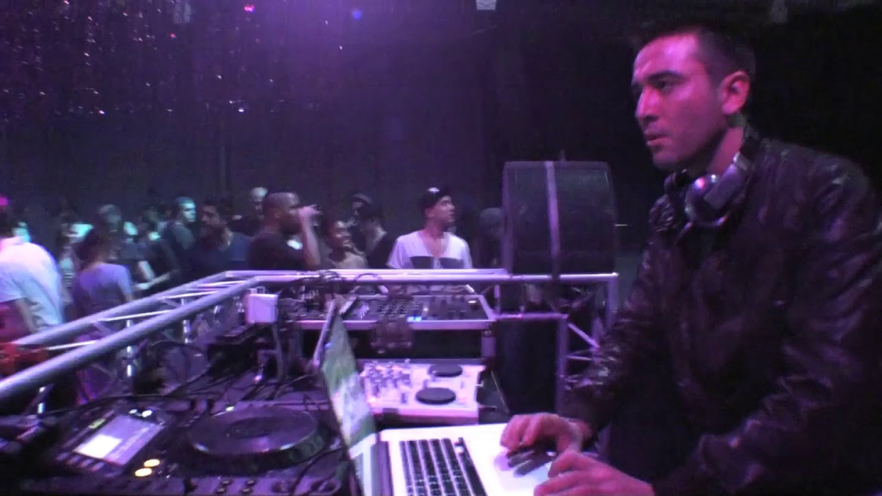 Dj Benjamin playing at Paradiso Amsterdam - YouTube
