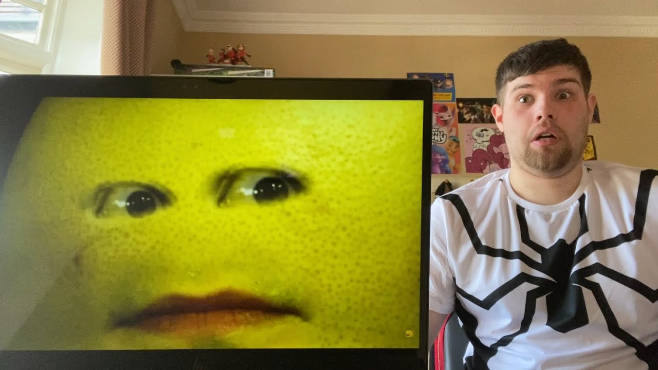 Incredi-Brony reacts: Annoying Orange HFA: Fruitvengers - YouTube