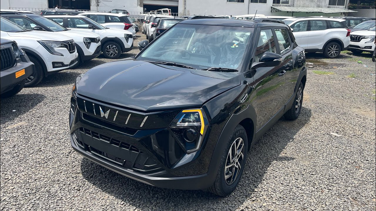 Mahindra XUV3XO AX5 2024 | New XUV3XO AX5 Diesel 2024 - YouTube