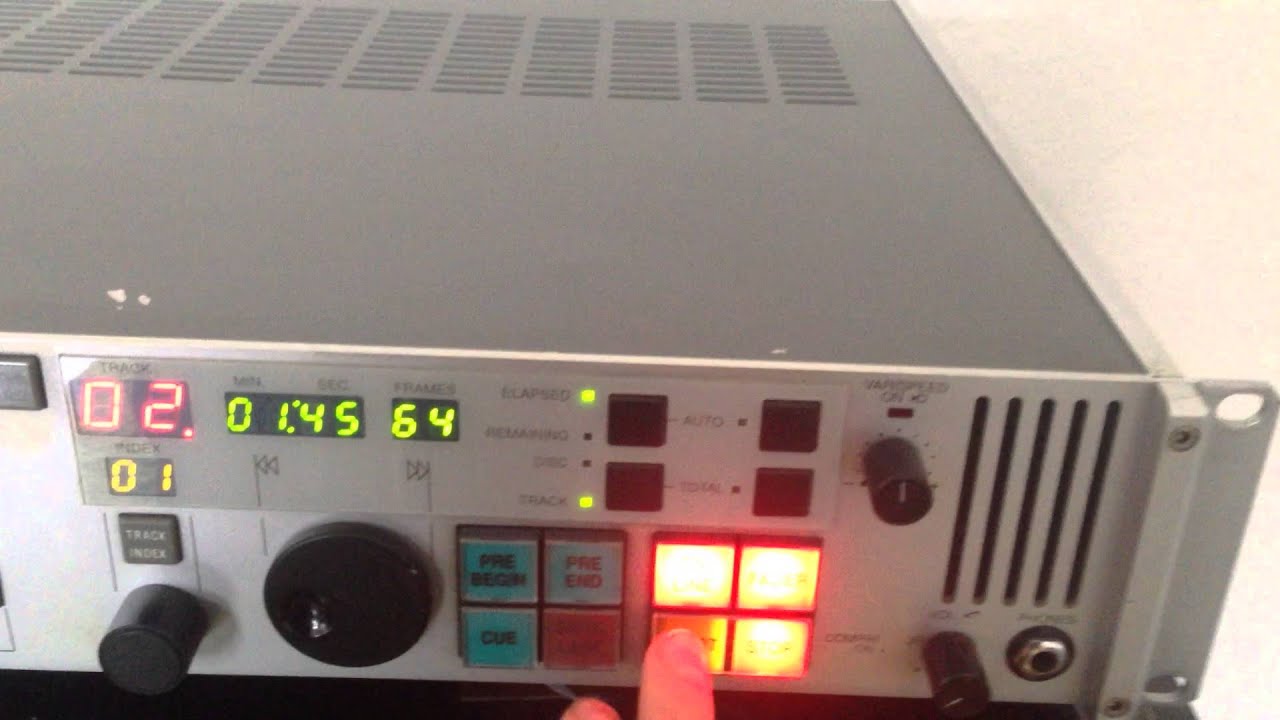 EMT 981 Professional CD Player - YouTube