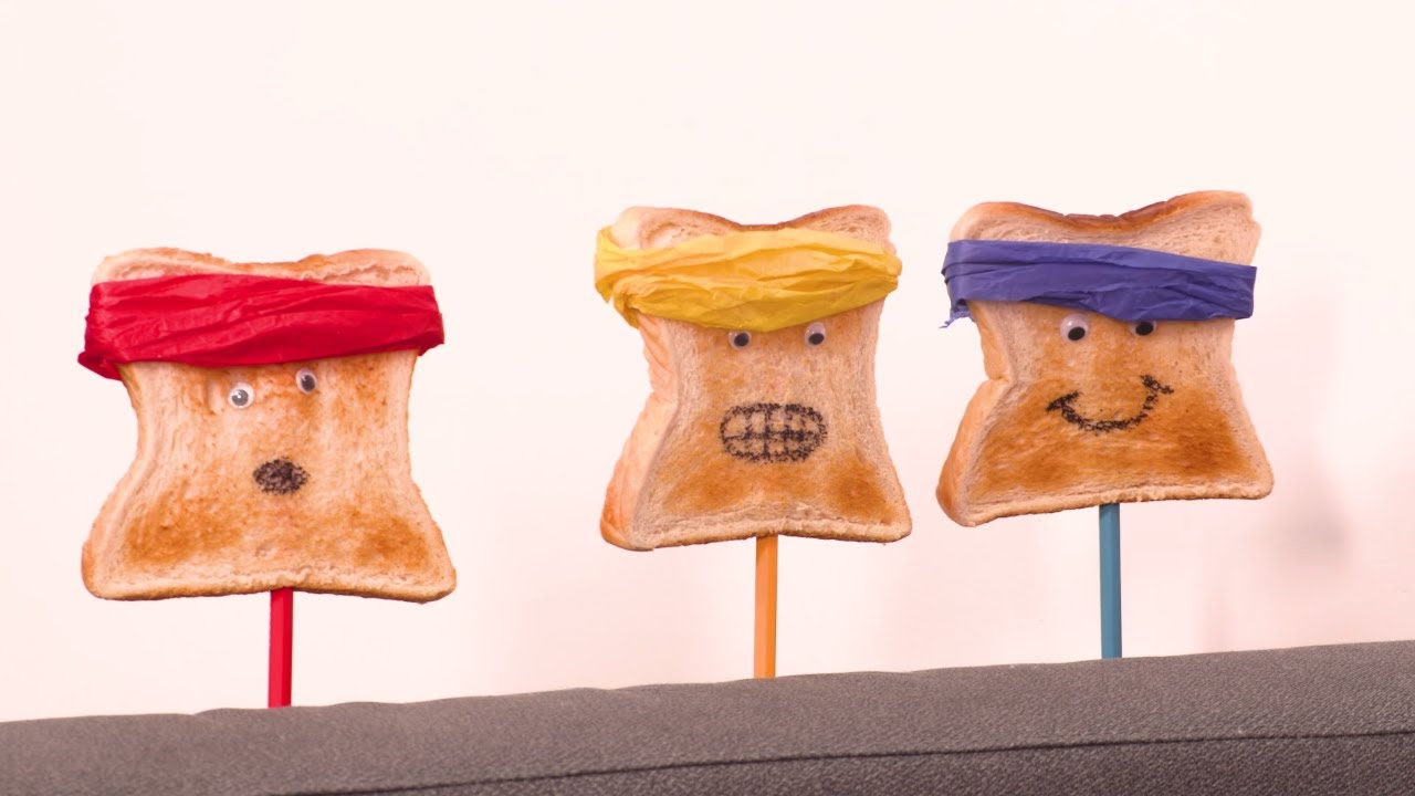 Magic Toaster And More! 👑 Princesses In Real Life | Kiddyzuzaa - YouTube