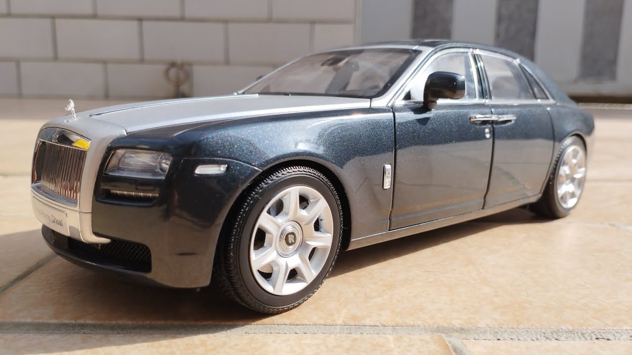 Exclusive Peek: Rolls-Royce Ghost 1/18 Kyosho Model - 360° View - YouTube
