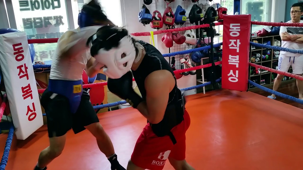 boxing sparring - 허동규 vs 이원웅 - YouTube