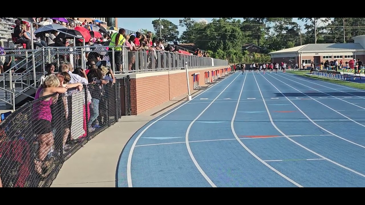 100 M Regional Region V Track and Field Meet Richland Northeast - YouTube