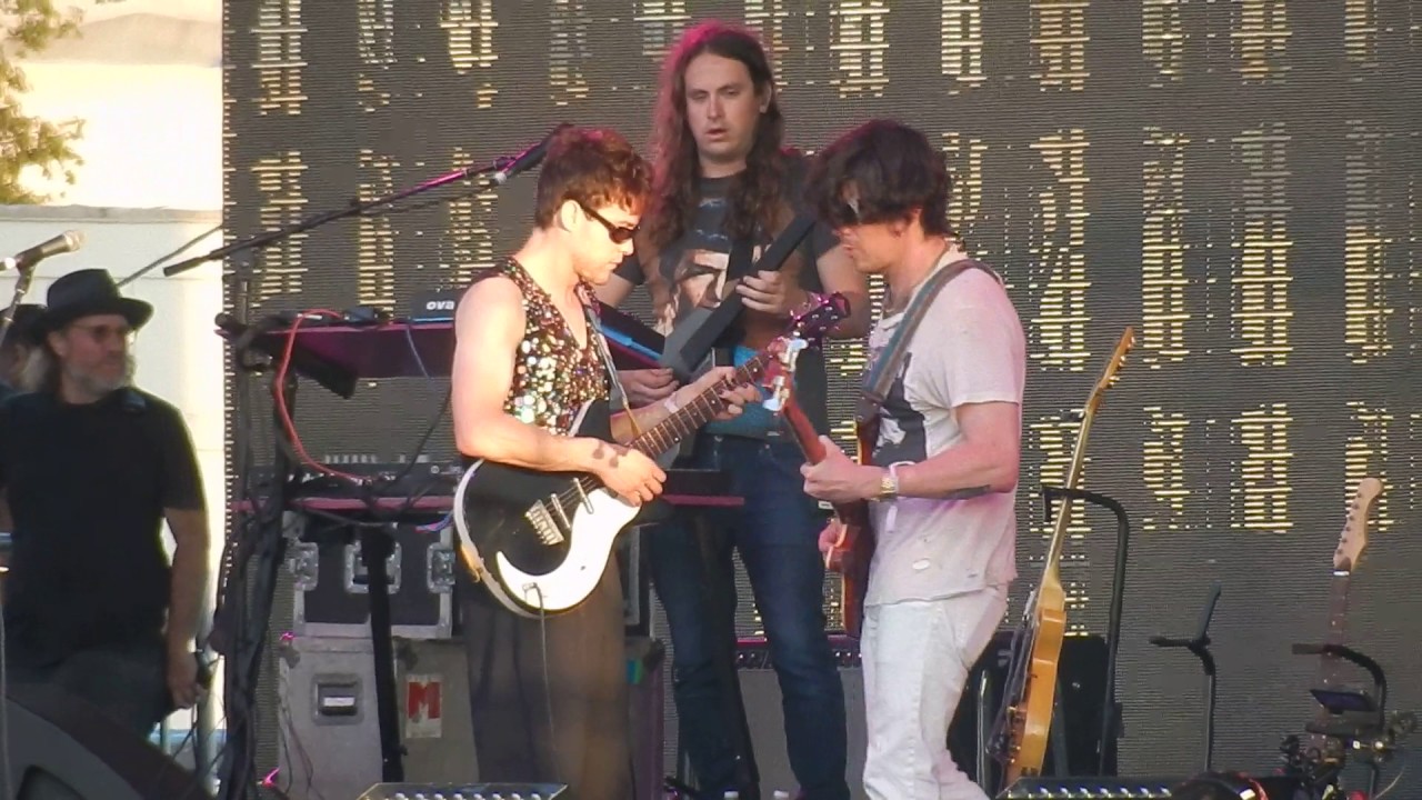 MGMT live "Electric Feel" @ FYF Fest Los Angeles July 22, 2017 - YouTube