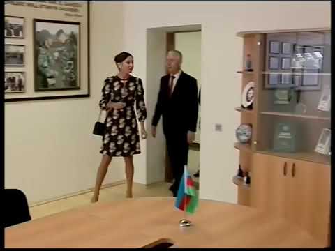 Mehriban Əliyeva 8 nömrəli Sanatoriya tipli internat məktəbini təmirdən sonra ziyarət edib.