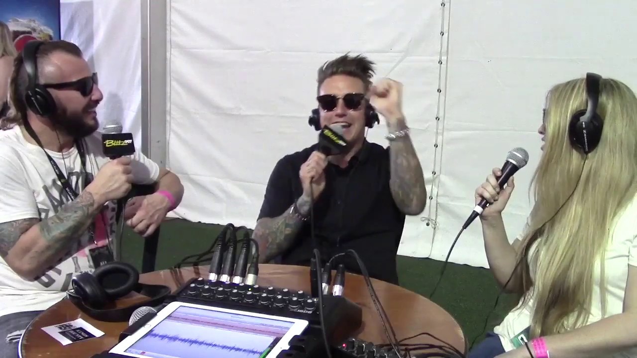 Loper & Randi w Jacoby from Papa Roach - YouTube