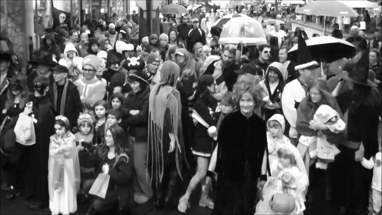 Edmonds Halloween Flash Mob 20121031 - YouTube