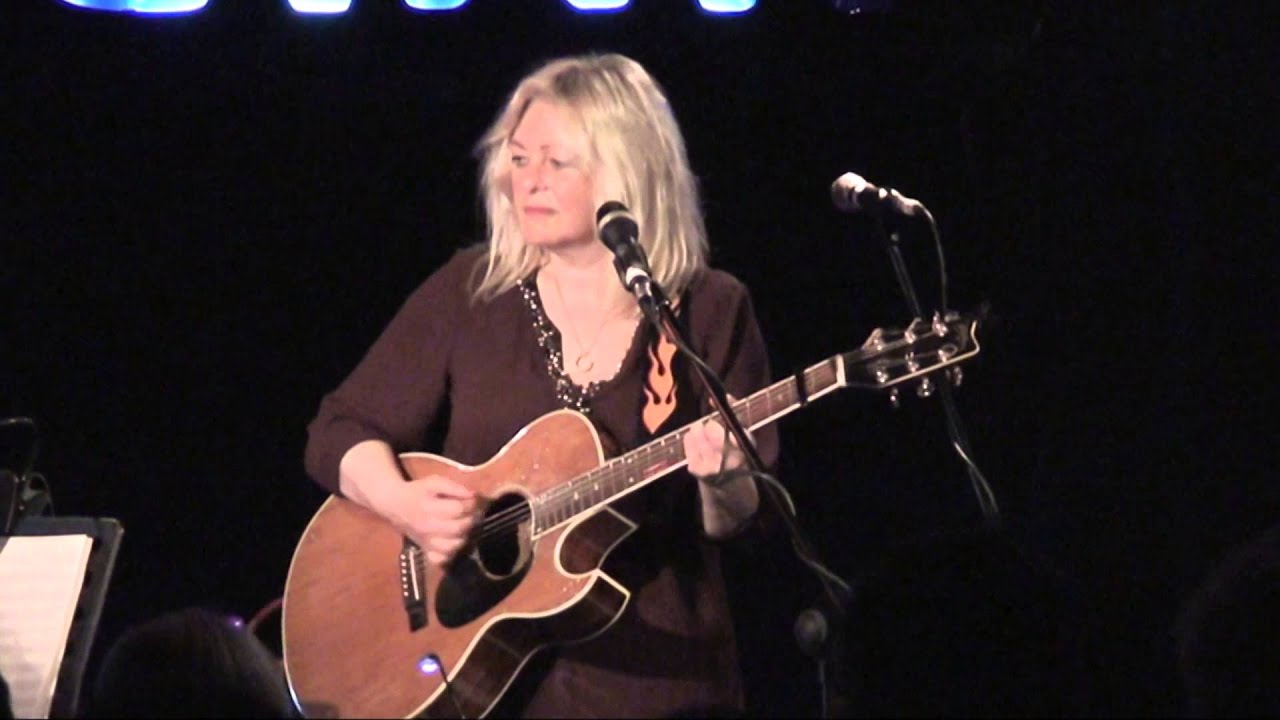 Sally Barker performs Dear Darlin at The Musician Leicester - YouTube
