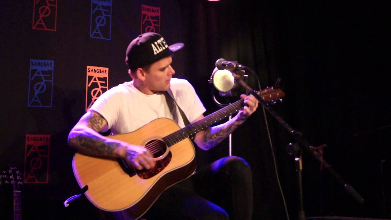 Danni Elmo - Vi stikker af - YouTube