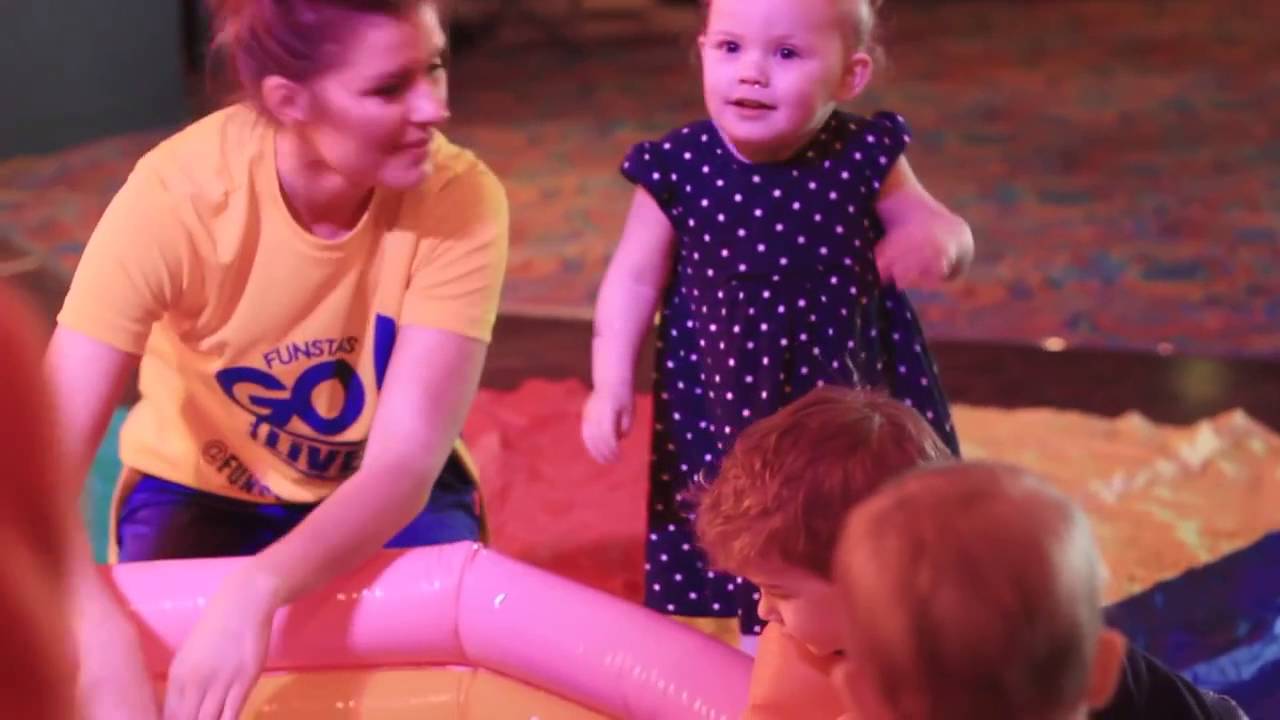Polly's Swim a Song at Haven Holidays - YouTube
