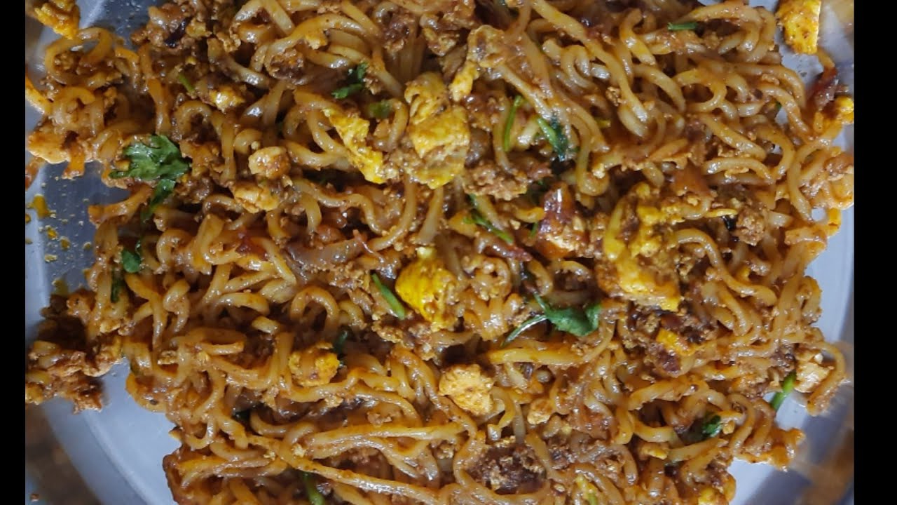 Egg Maggi | Egg Fried Maggi | Street Style Egg Maggi | Anda Maggi | Egg ...