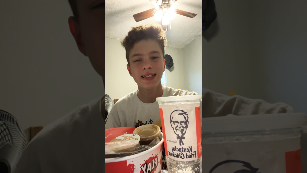 Trying KFC’s NEW Dunk It Bucket For The First Time! - YouTube