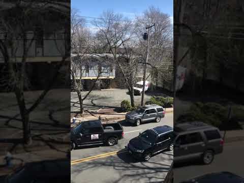 США.Разборки на дороге по-американски 🙂 Авария.
