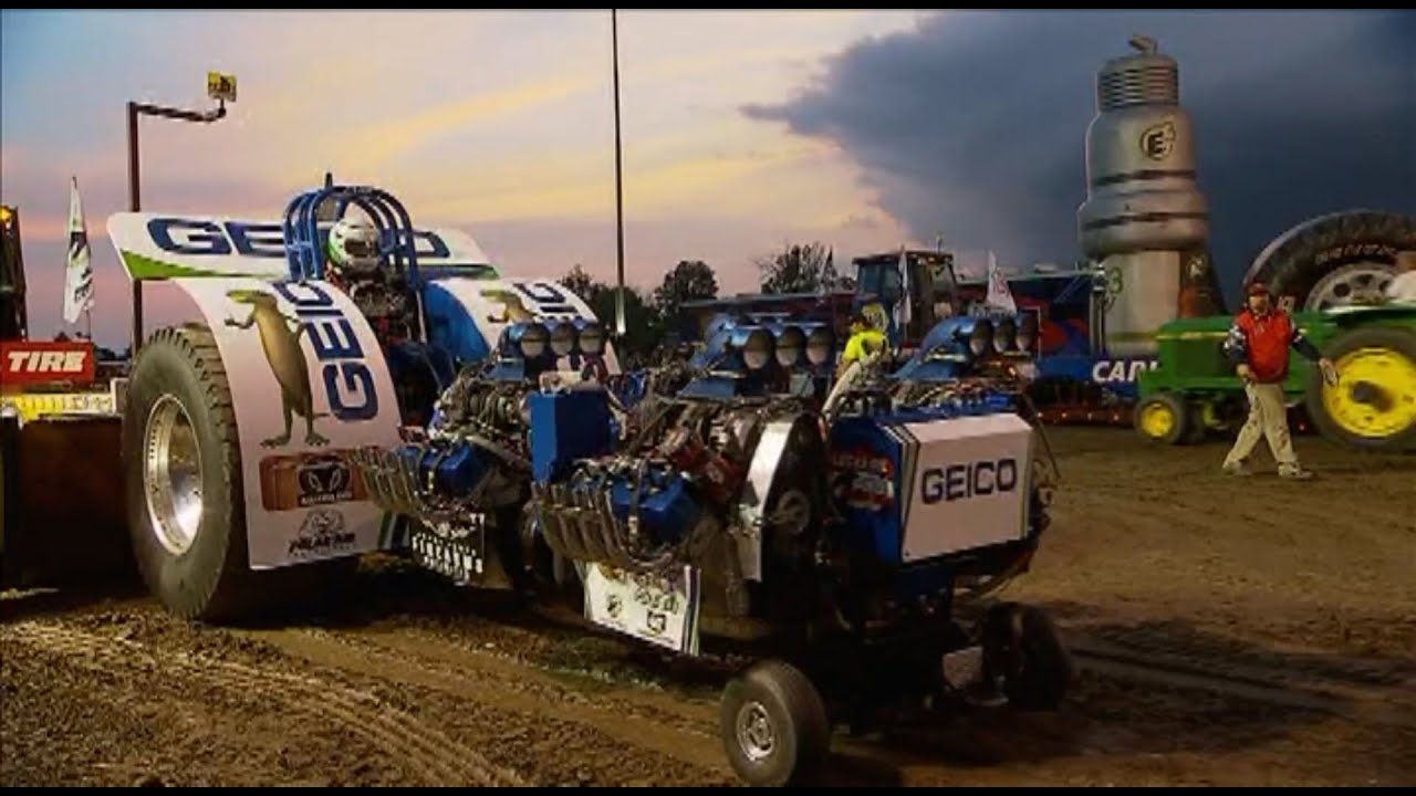 Super Modified Tractors & Lt-Lim Pro Stocks pulling in Greenville, OH ...