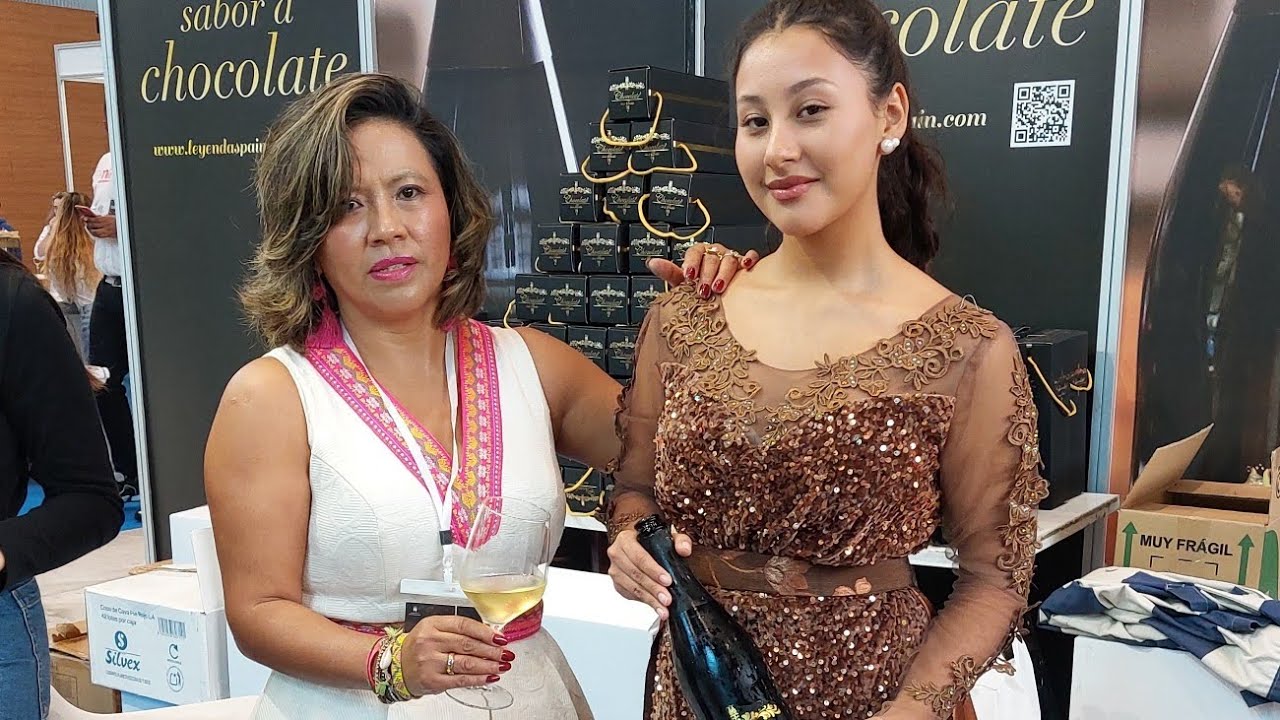 Si sabes coser puedes crear un vestido de chocolate. - YouTube