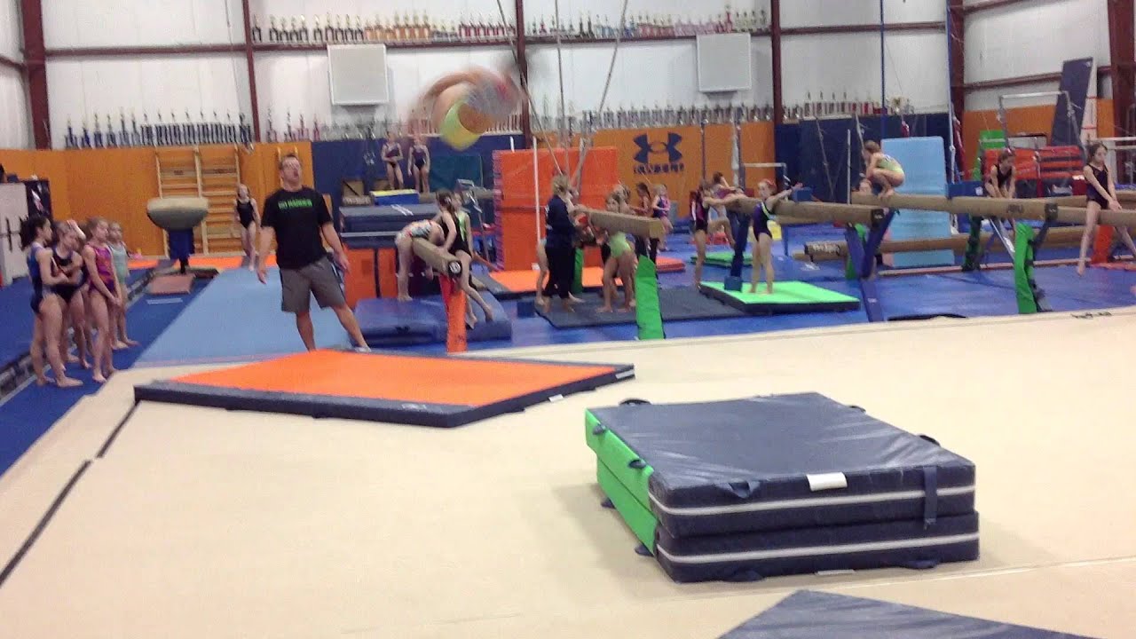 Nicole Biondi Level 10 Arabian Double Front - YouTube
