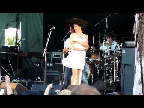Adam Brand and Jade Hatcher at Sounds by The River, Mannum SA - YouTube