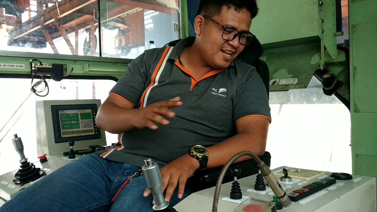 Operator alat RTG - YouTube