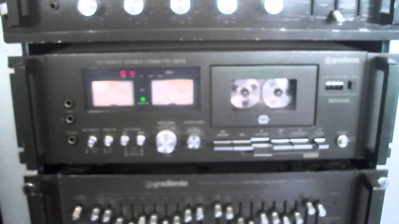 Gradiente System One tocando fita k7 - YouTube