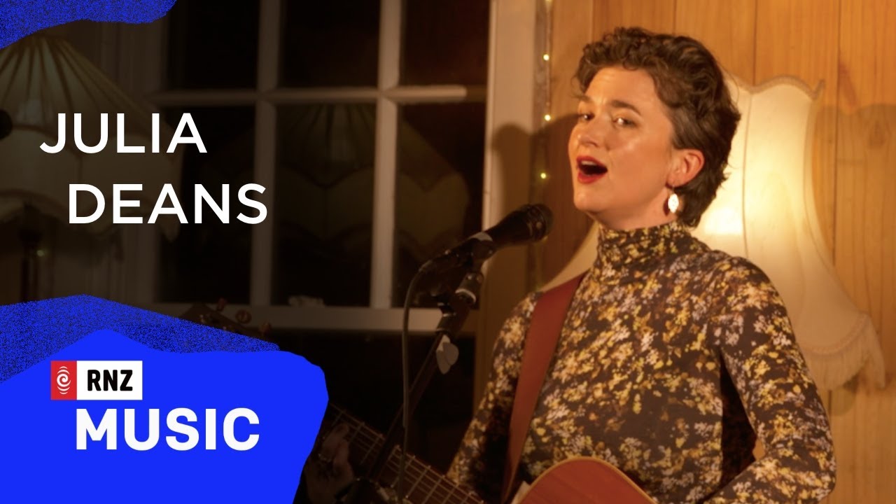 Julia Deans - 'Lydia' live at The Shelter - YouTube