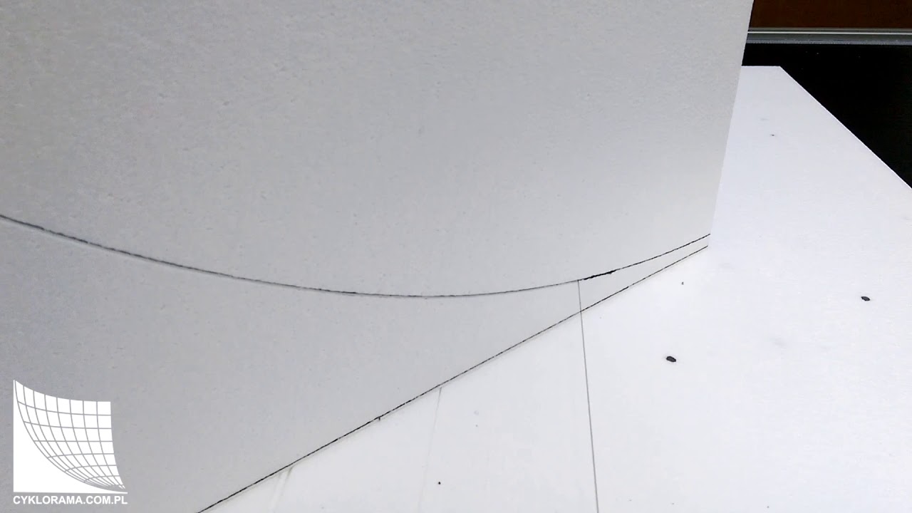 E System e100 - cyclorama corner precise cutting - YouTube