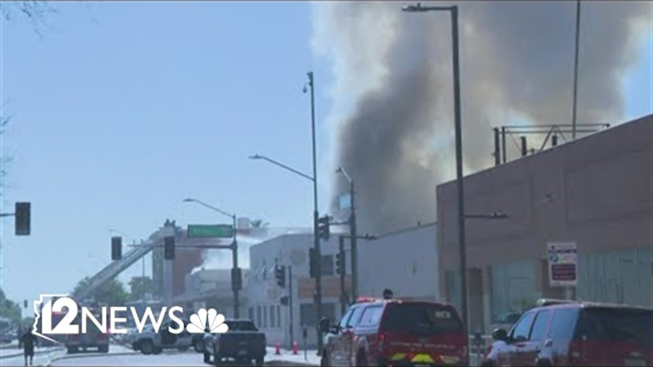 BREAKING: Firefighters battling massive fire in downtown Phoenix - YouTube