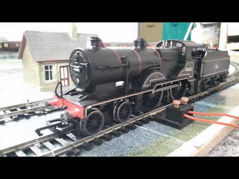 Hornby Fowler 2P Review - YouTube
