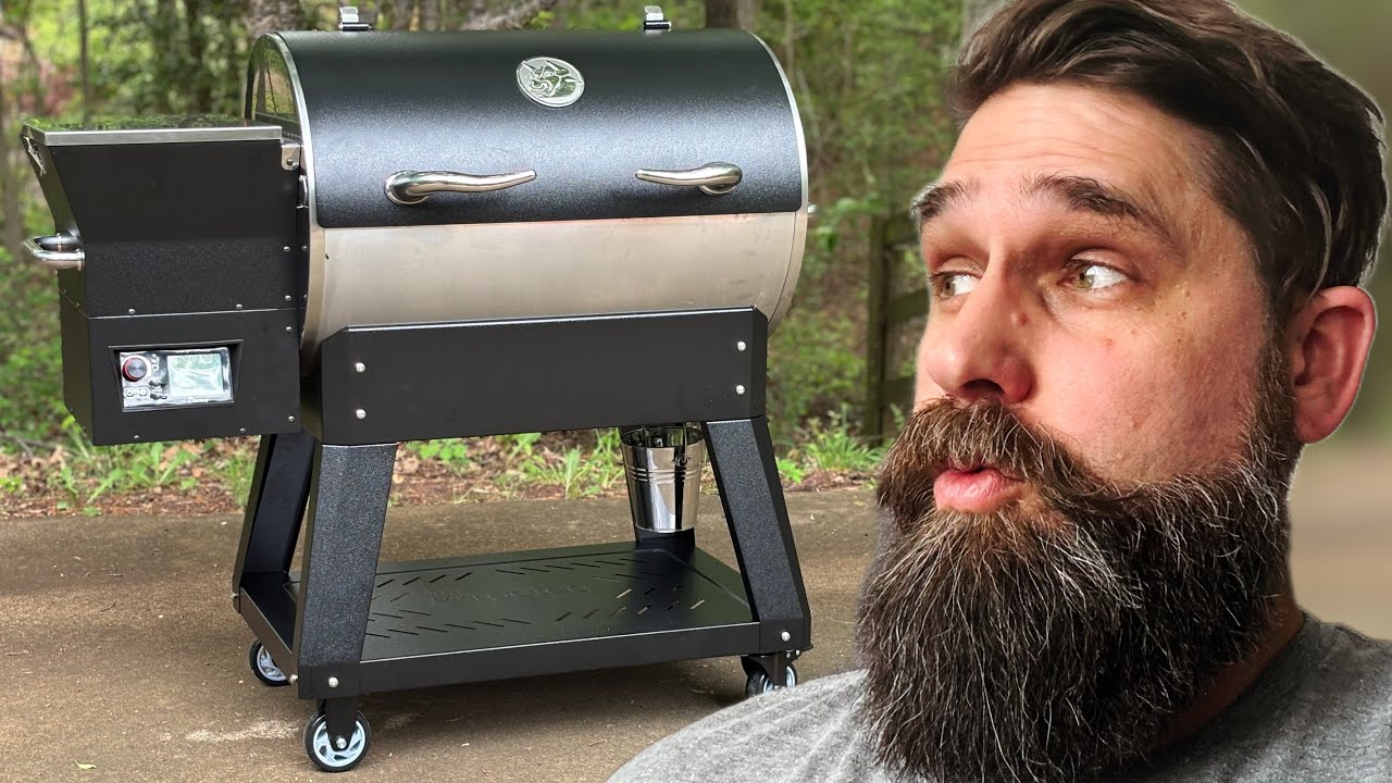 First look at my new Recteq pellet grill // Deck Boss - YouTube