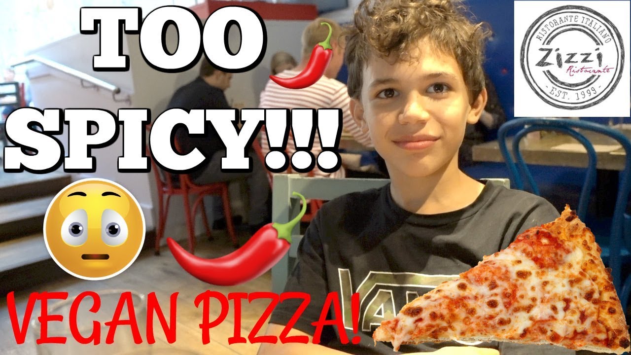 EATING SPICY VEGAN PIZZA AT ZIZZI's!🌶 #13 VLOG - YouTube
