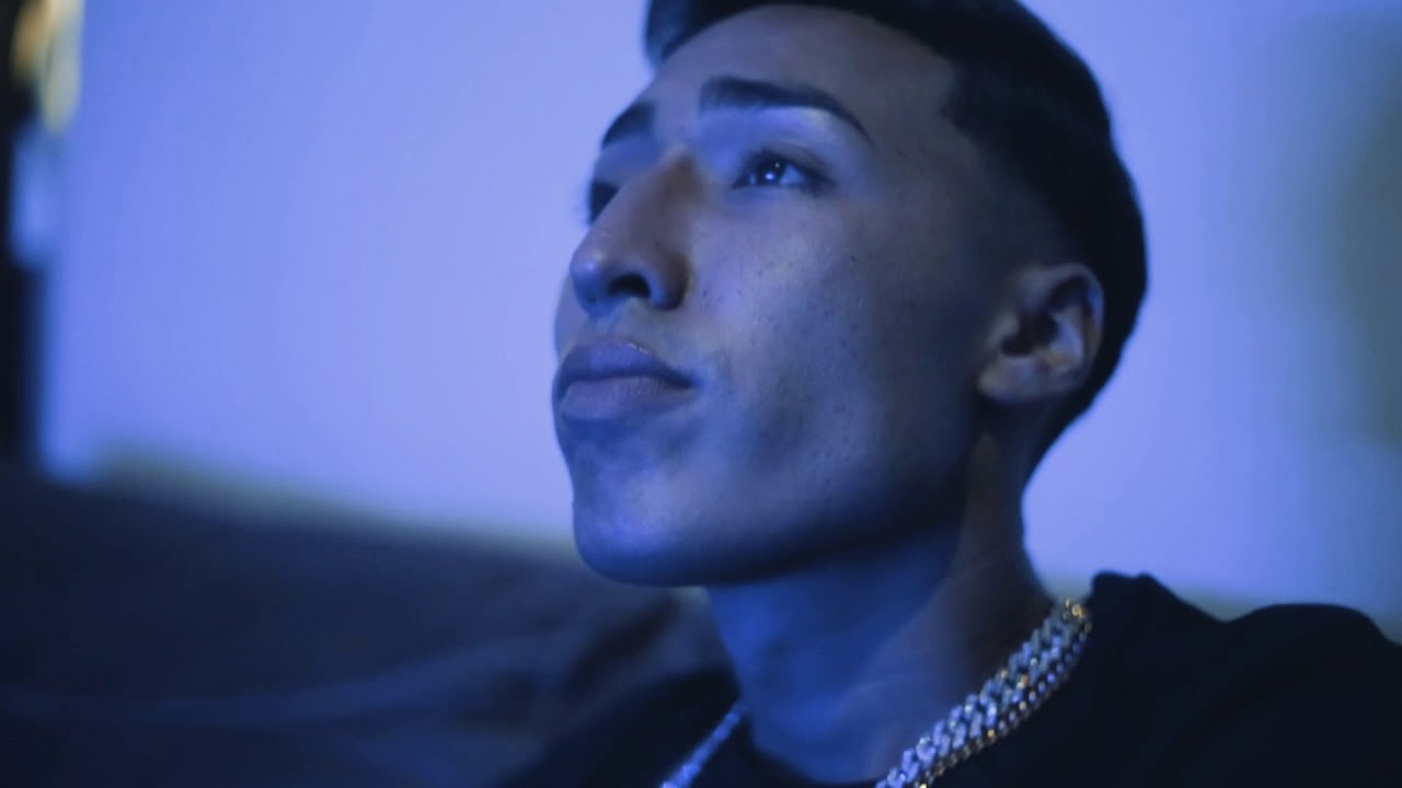 Un Sad No Tan Sad - Xavier (Oficial Video) - YouTube