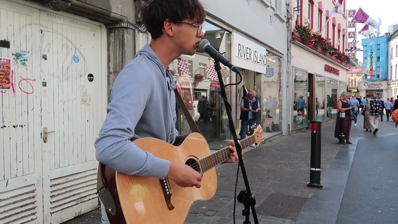 HIS VOICE IS UNBELIEVABLE - Robbie Monaghan - YouTube