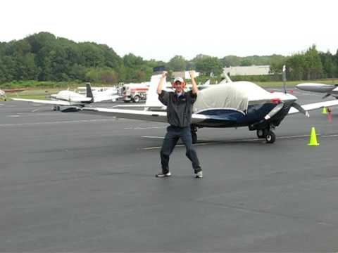 Funny Aircraft Marshaller - YouTube