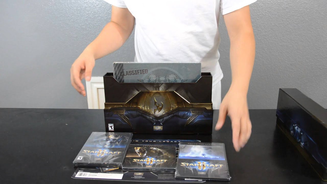 Unboxing | Starcraft 2 | Legacy of the Void | Collector's Edition - YouTube