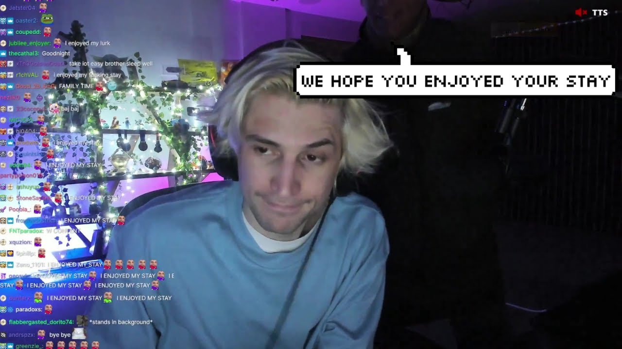 xQc's Dad helping him end his stream - YouTube