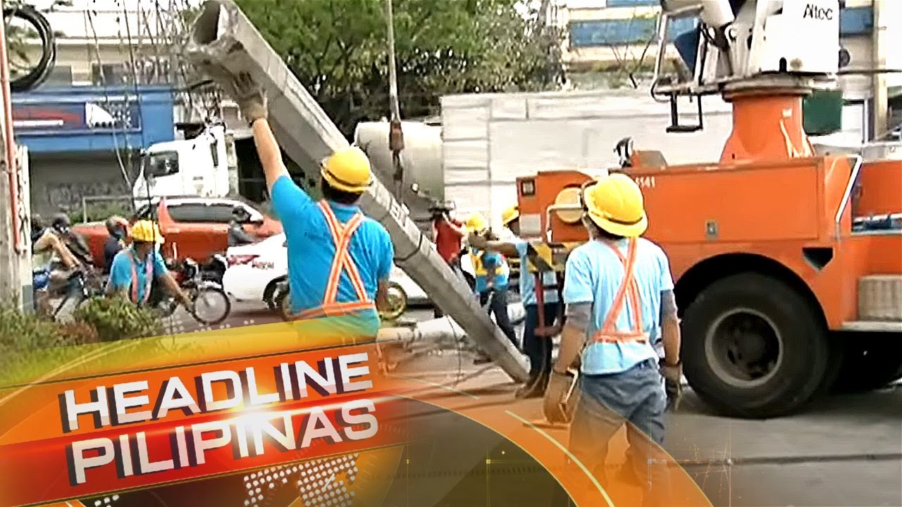 Traffic sumikip sa pagsalpok ng truck sa ilang poste sa QC; driver ...