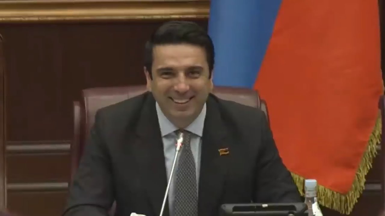«Մի քիչ զուսպ Ալեն Սիմոնյանը՝ պատգամավորներին Youtube