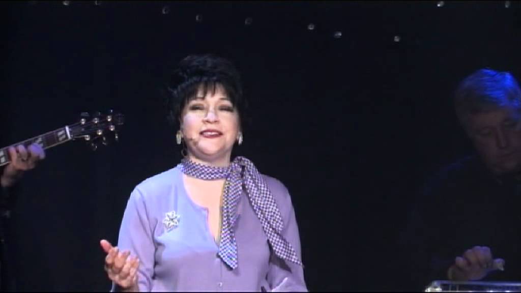 Lisa Layne In Faded Love (Live) - YouTube