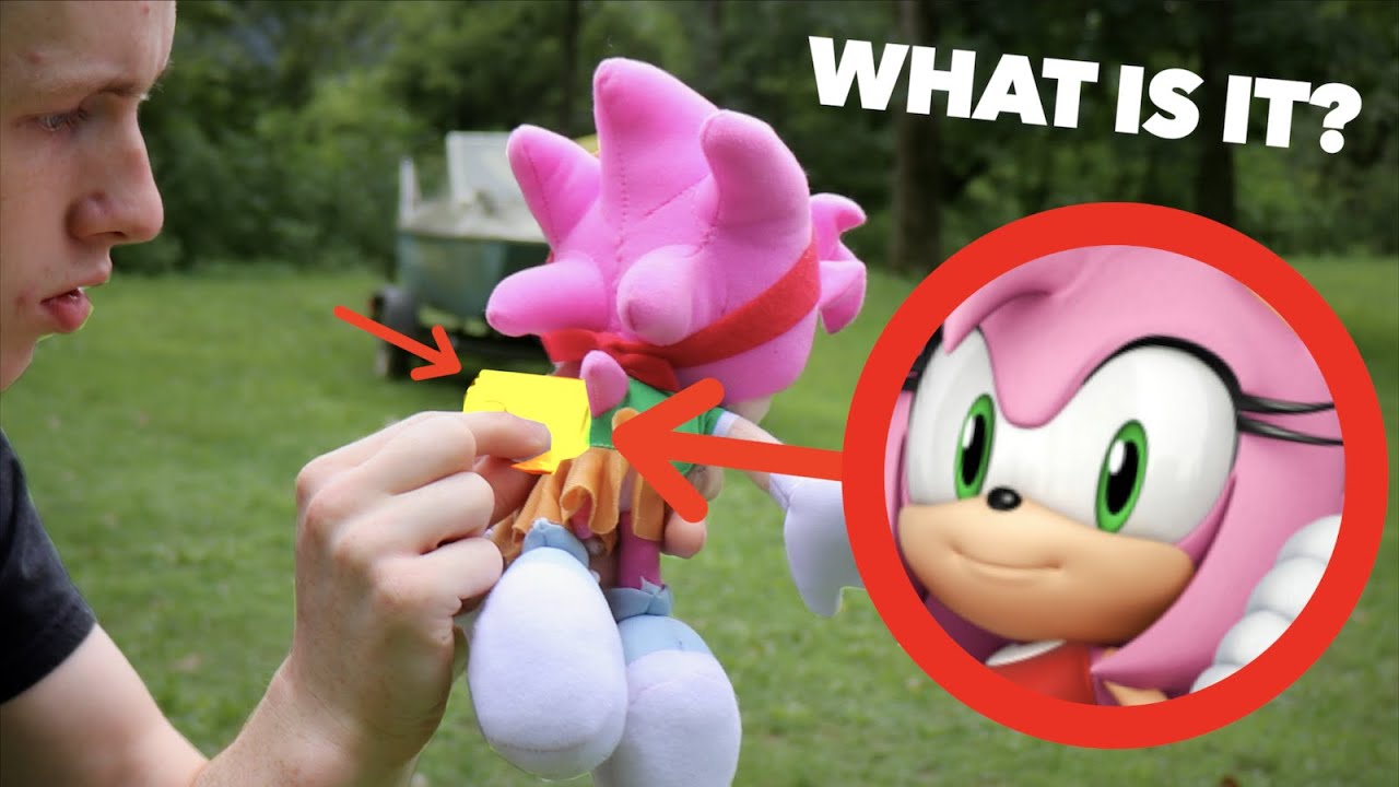 I FOUND SOMETHING INSIDE AMY ROSE! *What Is It!?* - YouTube
