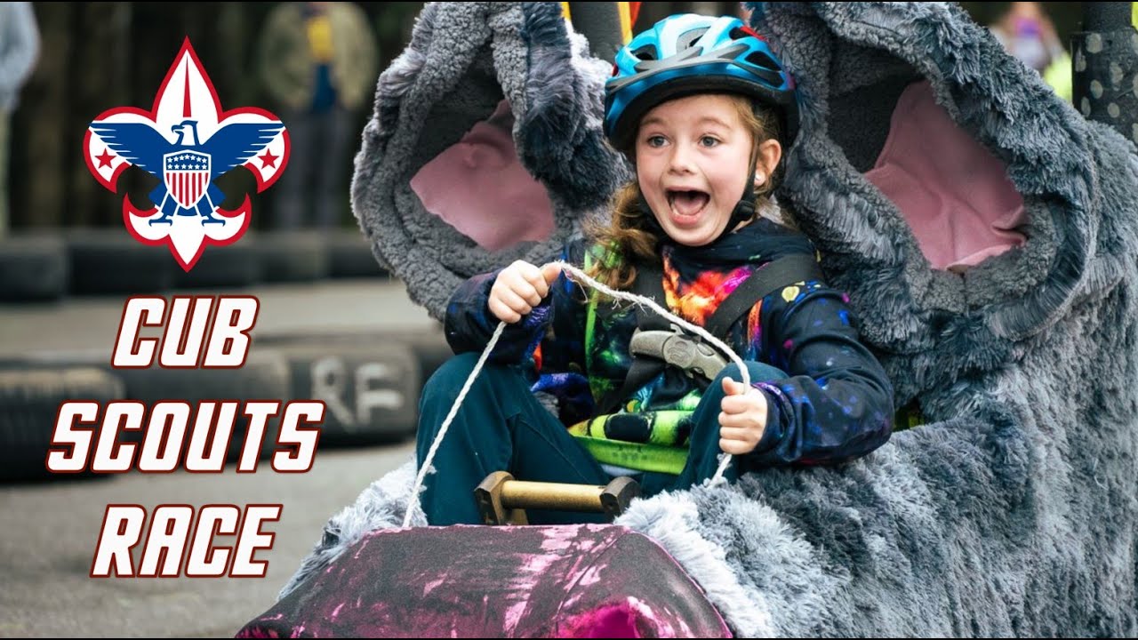 Cub Scouts Racing Cubmobiles - YouTube