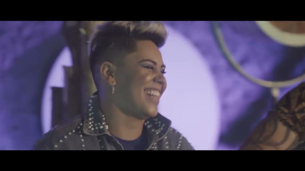 Carol Brito - Baby Te Amei ( OFICIAL) - YouTube