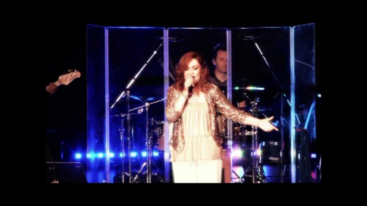 Laura Colorado "Justo a Tiempo" en Vivo DVD promocional - YouTube