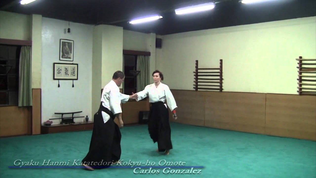 Aikido, Gyaku Hanmi Katatedori Kokyu-ho Omote, Carlos González - YouTube