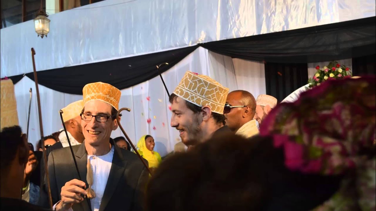 Comoros Islands Dance and Song for Levy-Jiddawi Wedding - YouTube