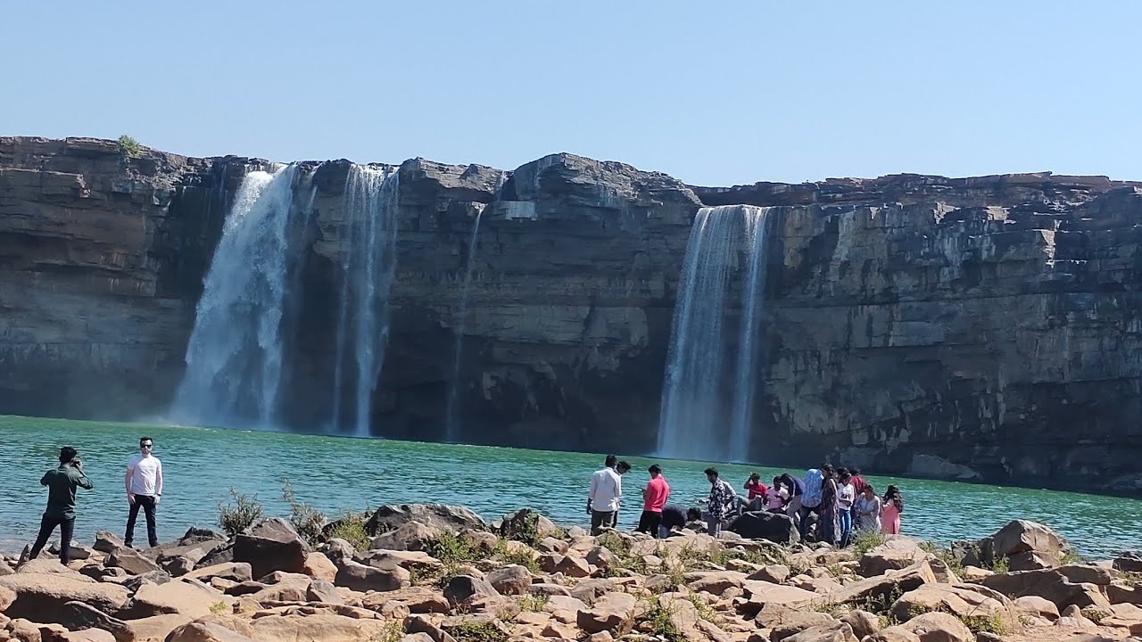 A Trip to Chitrakoot Waterfall, Bastar, Chhatishgarh || Vishnu Temple ...